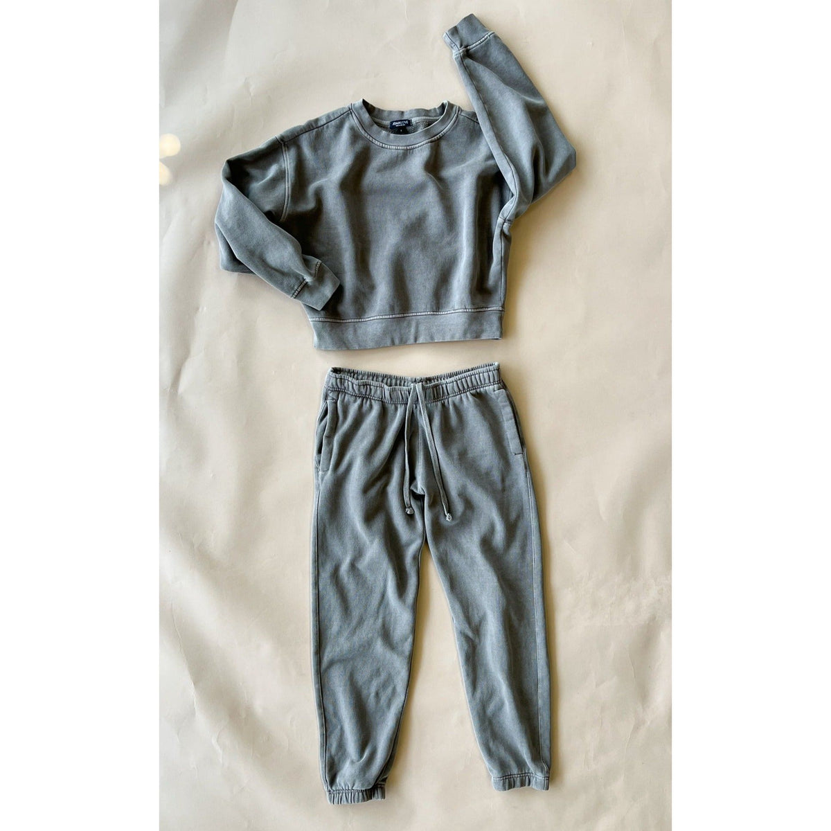 Vintage Cropped Sweatshirt | Walnut | Women & Youth 10+ – Joah Love